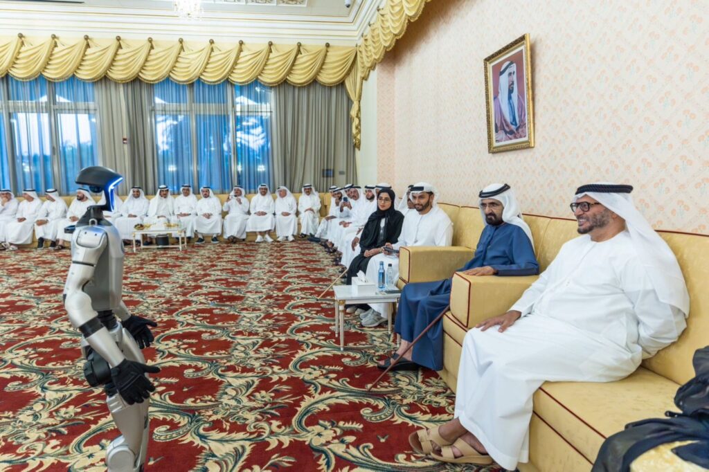 Sheikh Mohammed Welcomes G1 Robot at Dubai Majlis - Zajel News